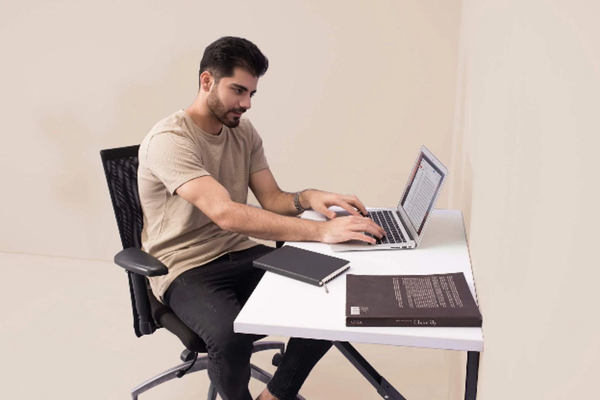 Best Laptop & Study Tables in India (Jan 2025) - The Hindu